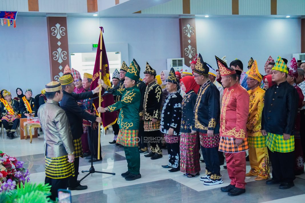 Pemkab Konsel Dukung Pengukuhan Rustam Silondae Sebagai Mokole Andoolo ...
